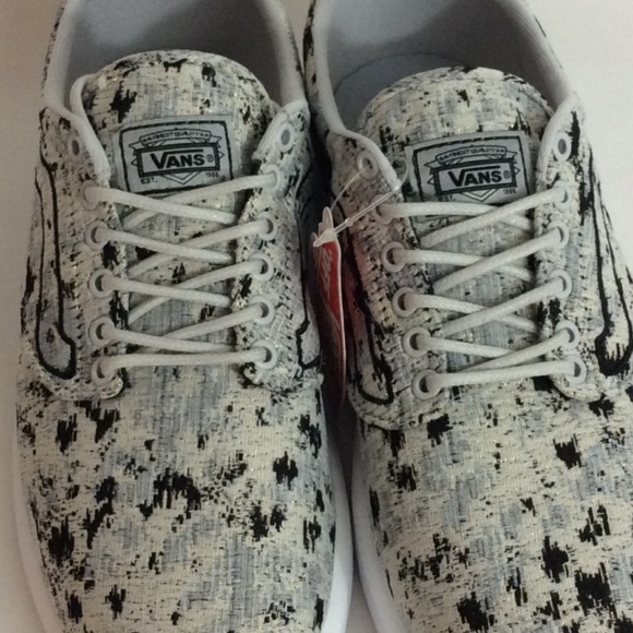 Vans | Shoes | Nwt Vans Iso 5 Italian Weave Unisex Sneakers | Poshmark